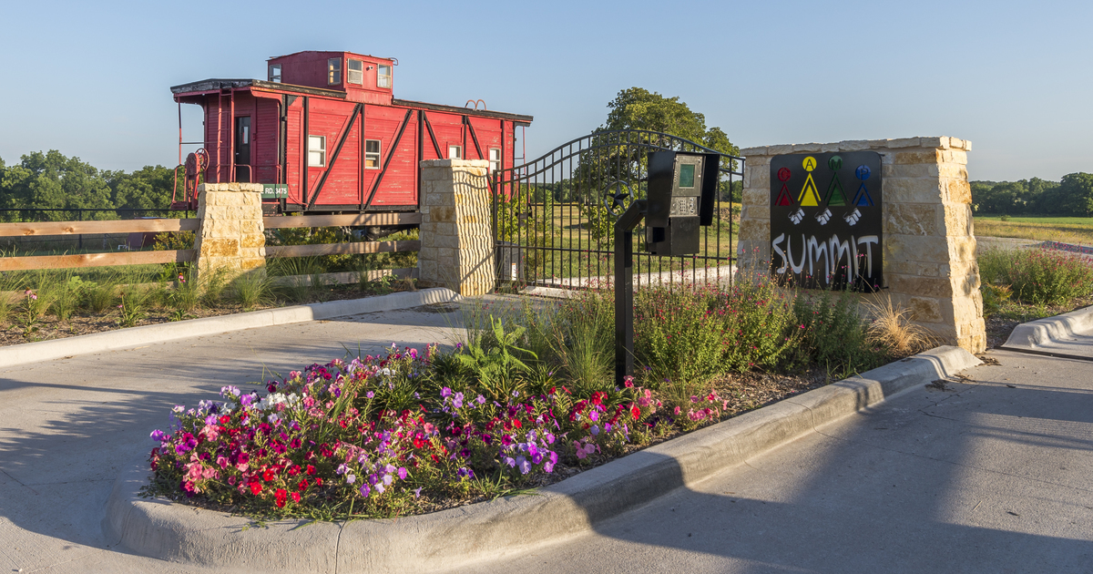 Camp Summit - Camp Summit