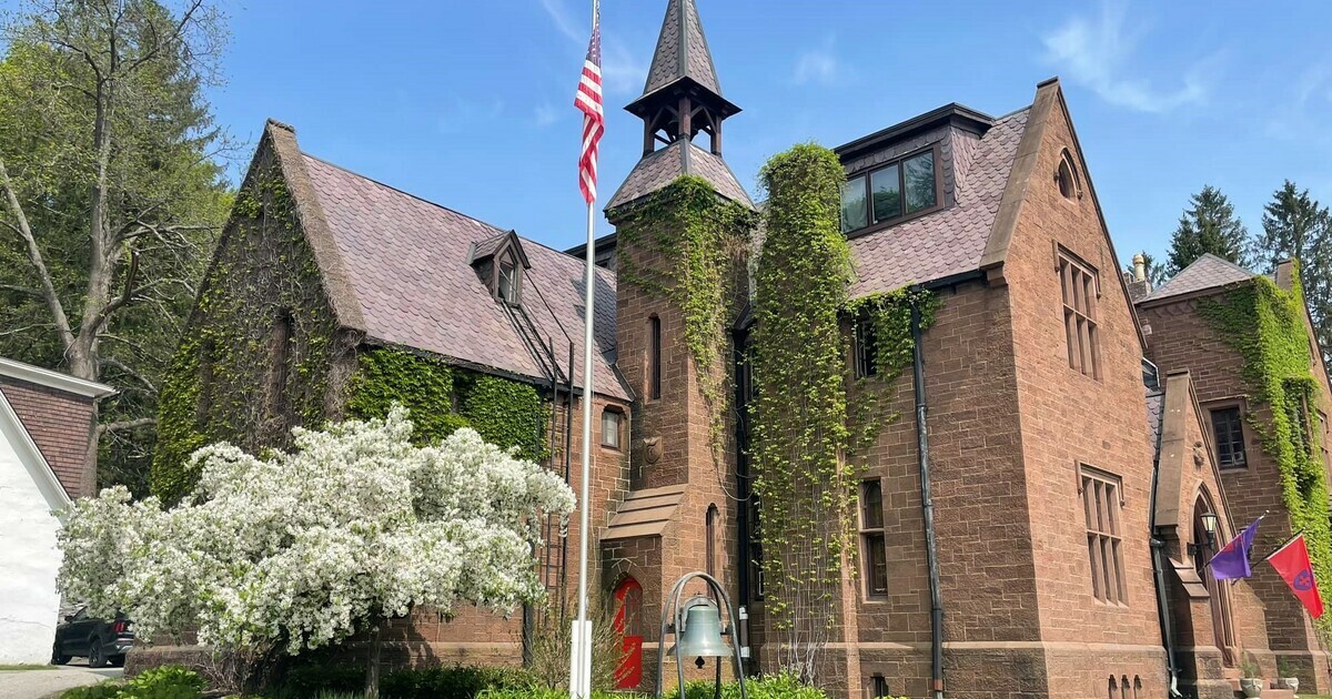 Hoosac School - Online Giving