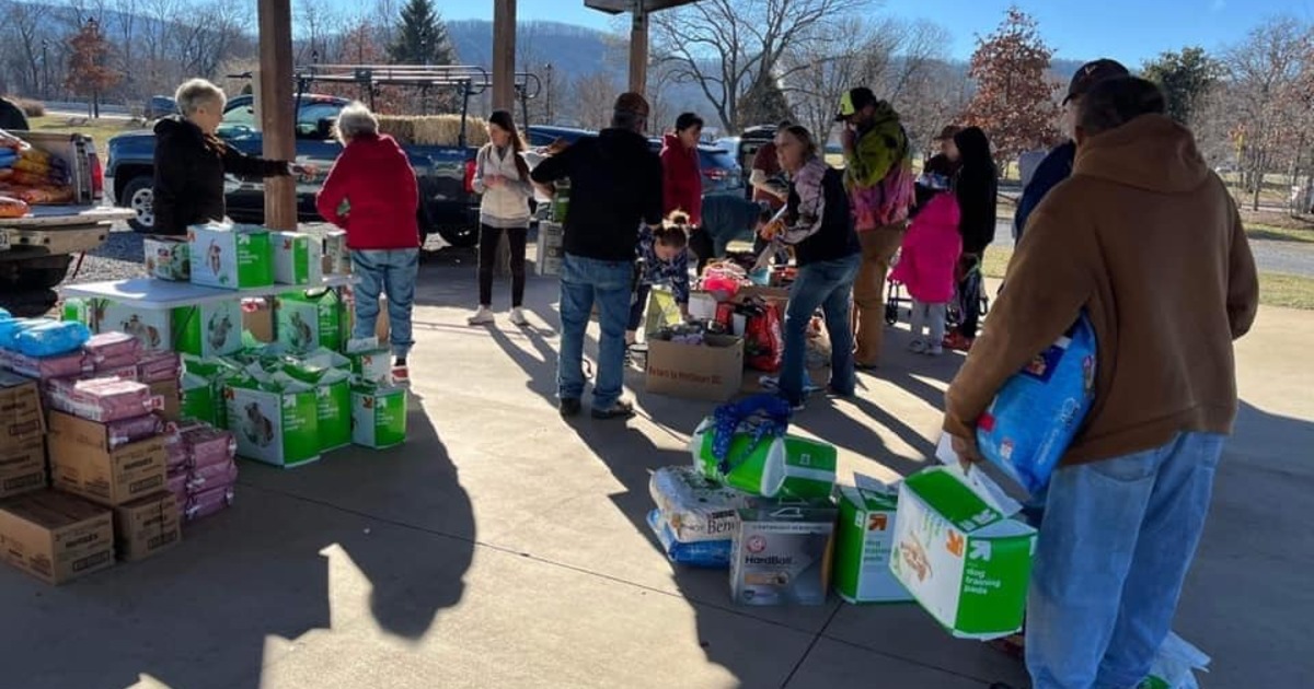 Dogs Deserve Better Blue Ridge - No Empty Bowls