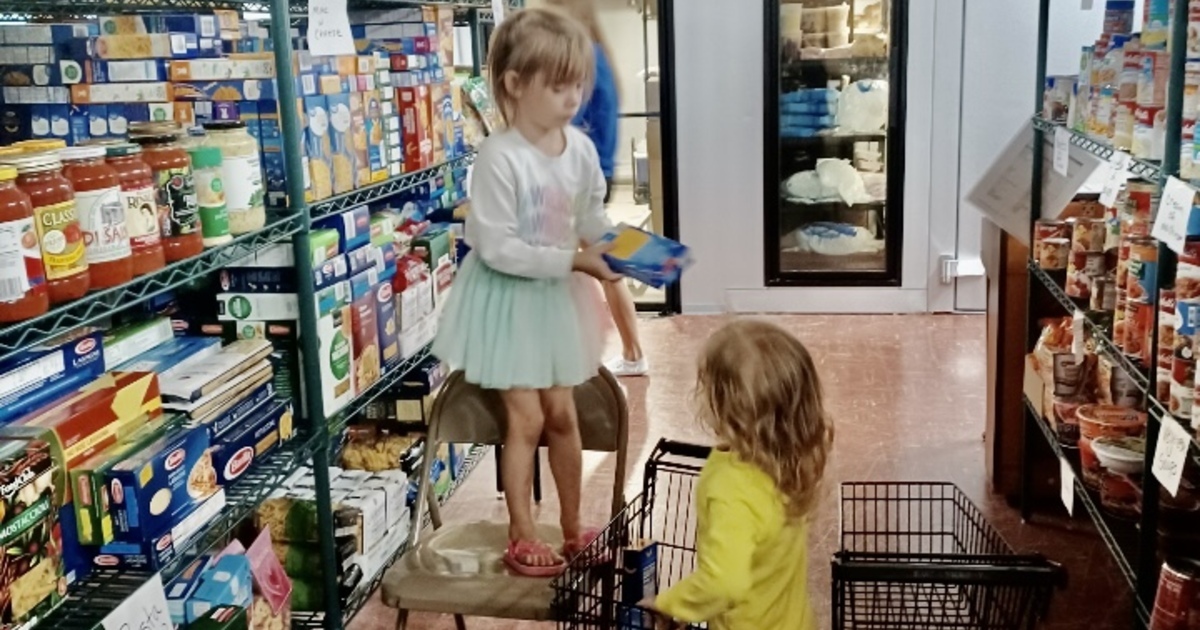 Grow It Forward - 2024 Full Plates, Warm Hearts Campaign