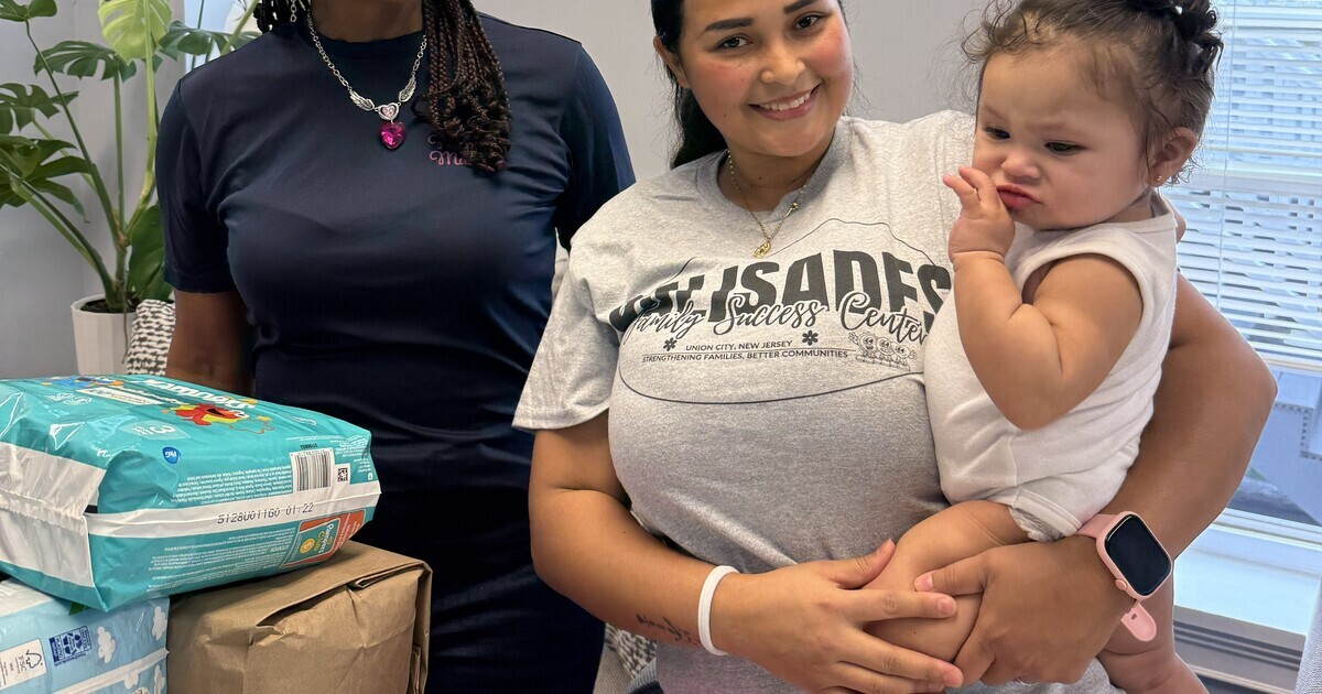 MOMS HELPING MOMS FOUNDATION INC - 2025 End of Year Appeal